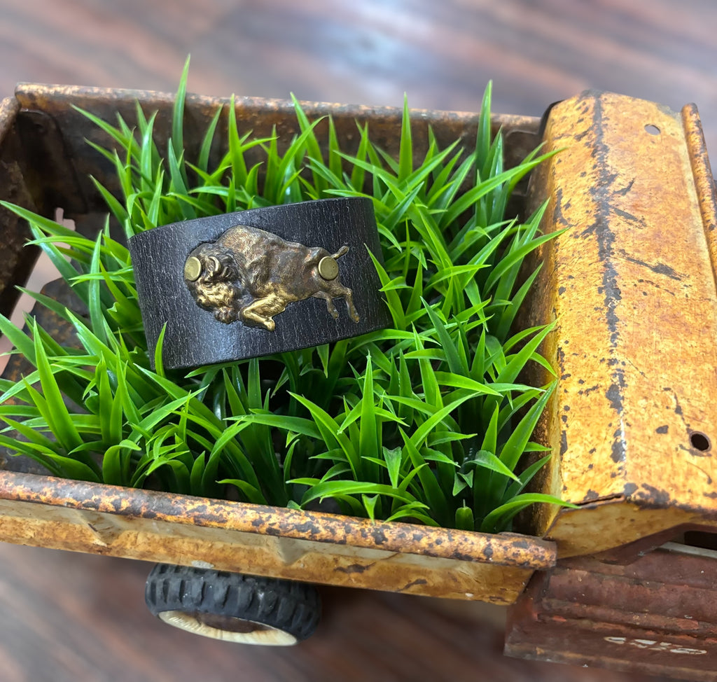 Black Buffalo Cuff – Barbed Wire & Lace